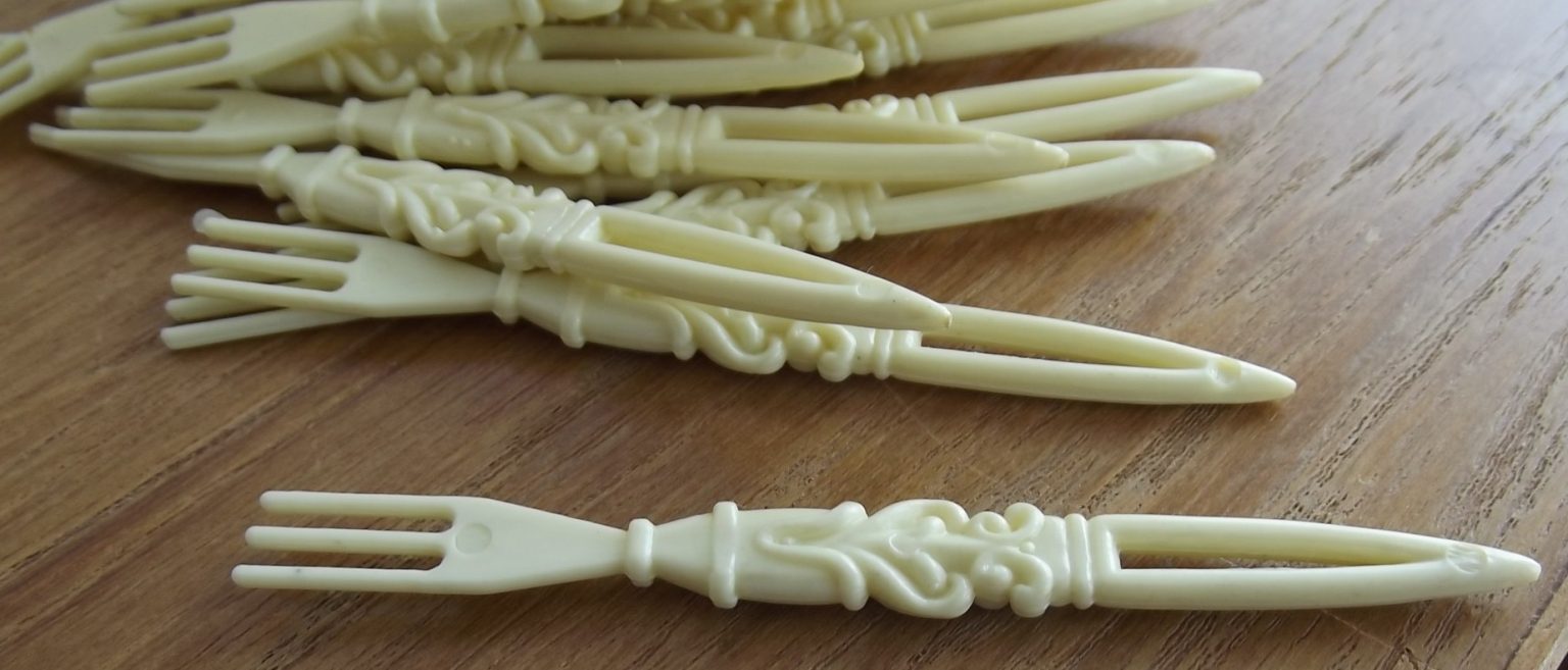 Plastic Fork Holder/Container With Fancy Forks - 1950's - D & J's ...